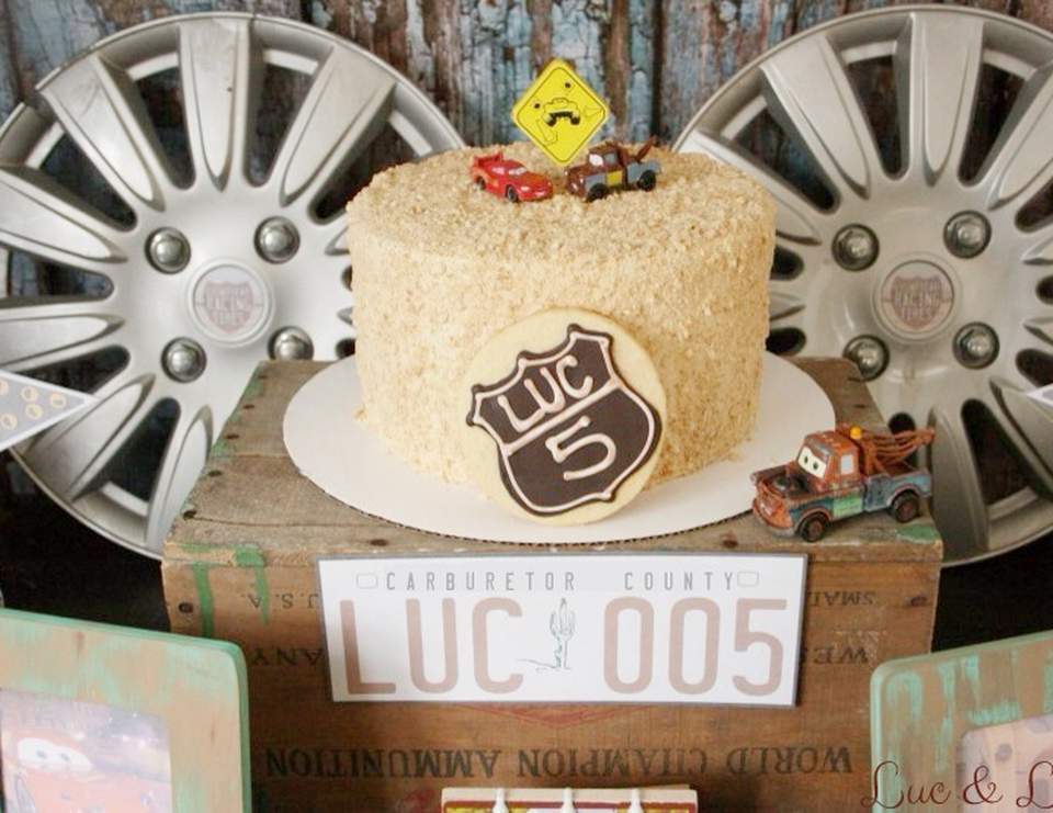 Cars (Disney movie) / Birthday "Welcome to Radiator Springs" | Catch My ...