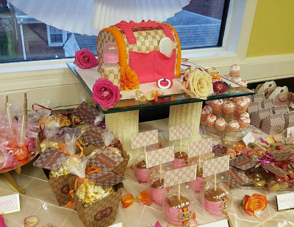 Gucci theme / Baby Shower "Gucci " | Catch My Party