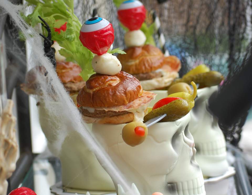 Halloween / Cocktail "Creepy Halloween Bar" | Catch My Party