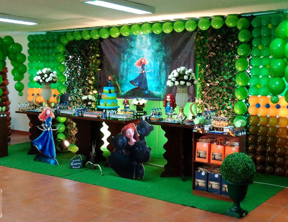 Princess / Birthday "Luanne's Awesome Brave Party" | Catch My Party