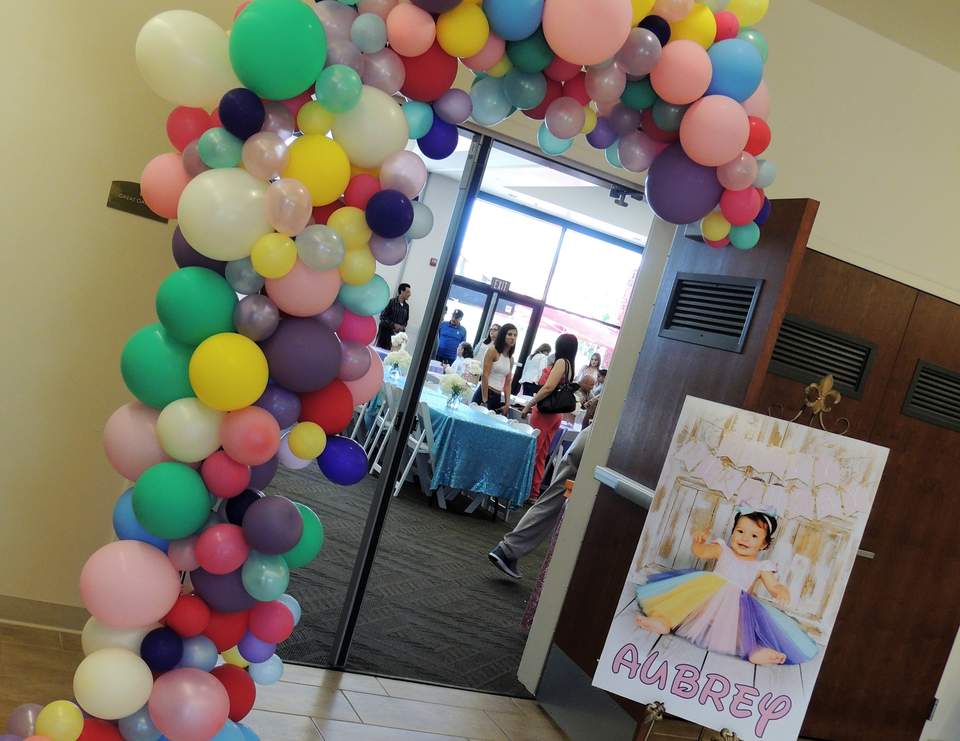 Laugh and Learn / Birthday "Aubry's Awesome Laugh and Learn party ...