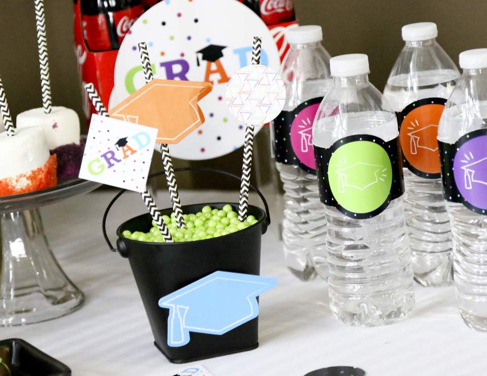 Graduation/End of school / Graduation/End of School "Hats Off Grad ...