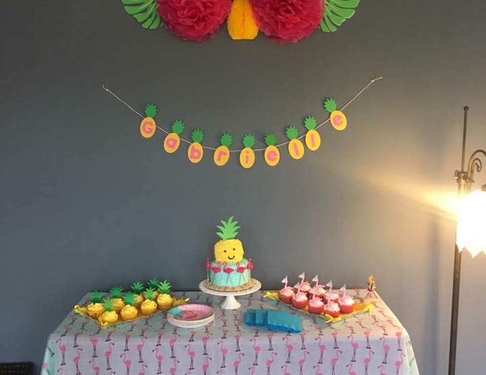 Pineapple flamingo / Birthday "Gabrielle's pineapple flamingo party ...