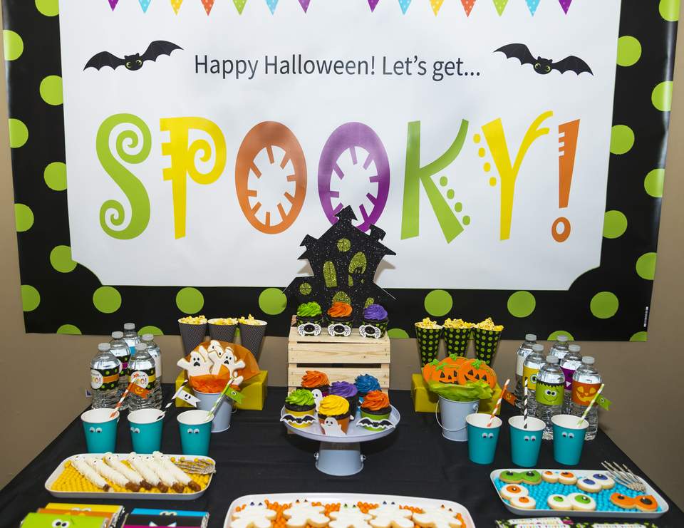 Halloween / Halloween "Cute & Colorful Halloween Party" | Catch My Party