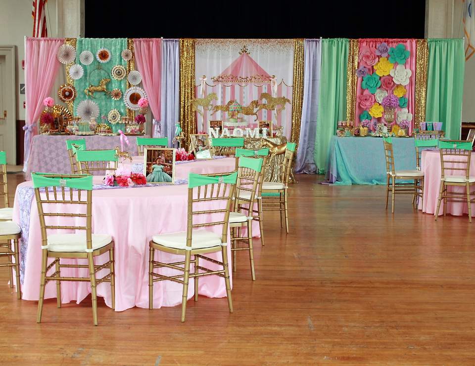 Carousel / Birthday "Naomi's Carousel birthday party" | Catch My Party