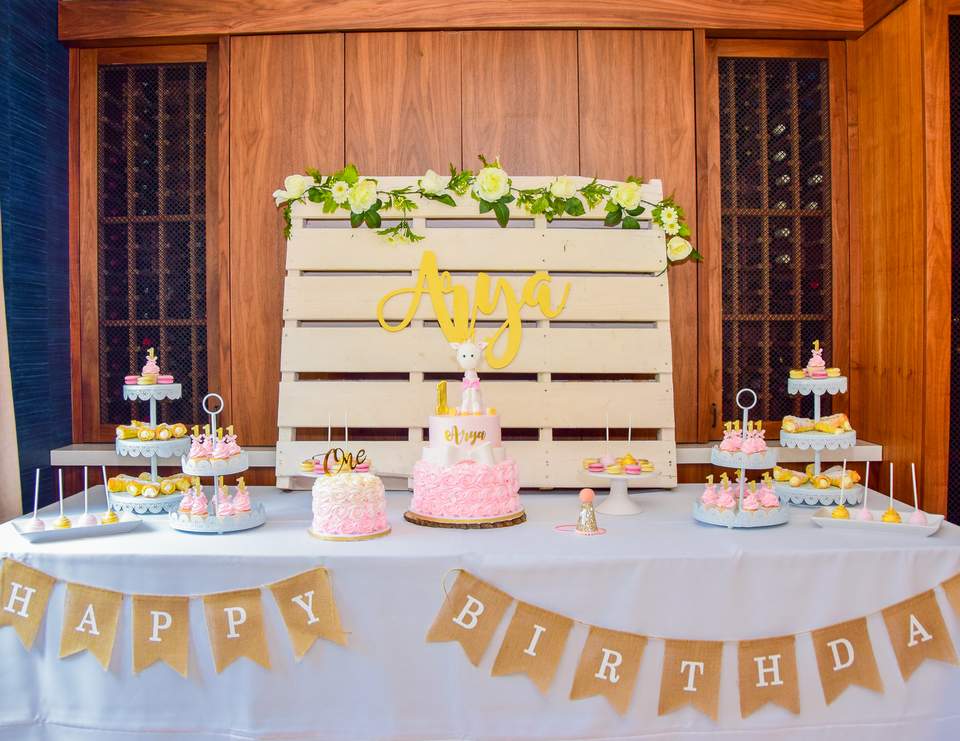 Boho-Rustic / Birthday "Boho-Rustic First Birthday Party" | Catch My Party