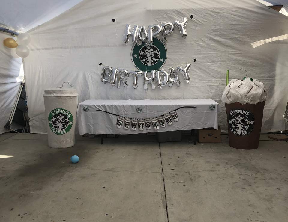 Starbucks / Birthday "Starbucks party" | Catch My Party