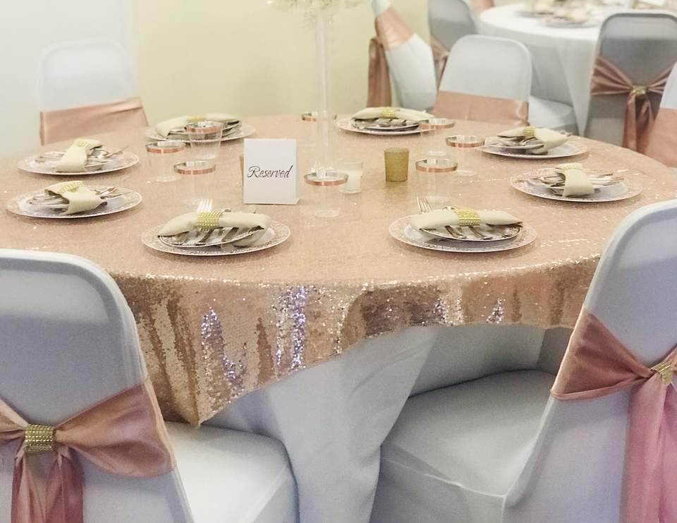 Rose gold and pink / Quinceañera "Jesselin’s Sweet 15 " | Catch My Party