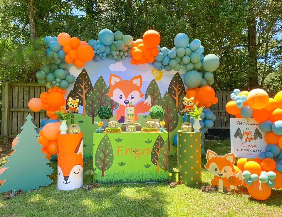 Woodland / Birthday " Enzo and baby fox in the woodland" | Catch My Party