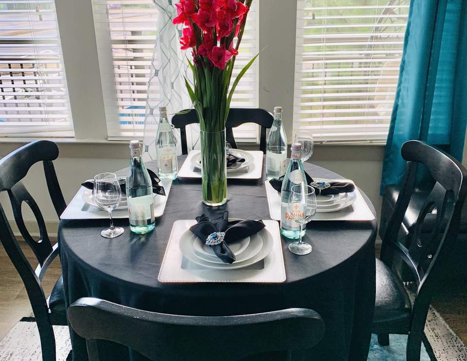 Brunch / Dinner Party "Pretty Girls Brunch " | Catch My Party