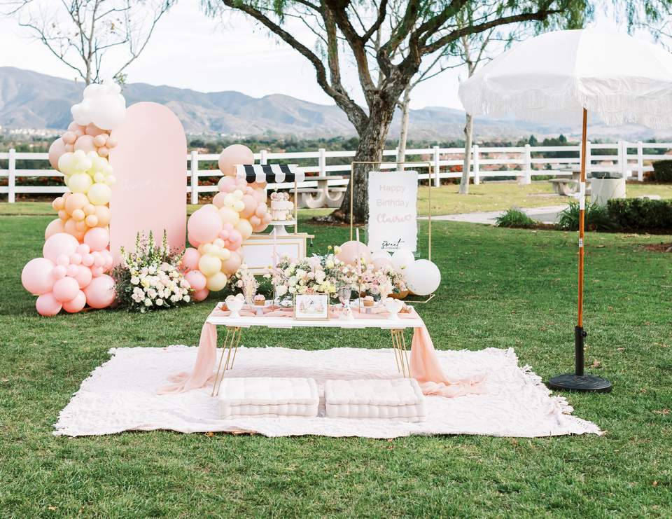 Pretty in Pink / Birthday "Claire turns three" | Catch My Party