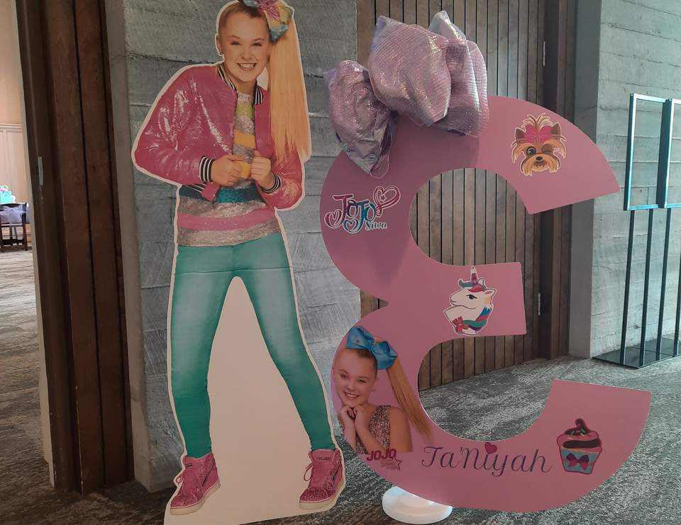 Pastel rainbow Jojo Siwa party / Birthday "Bows and rainbows" | Catch ...