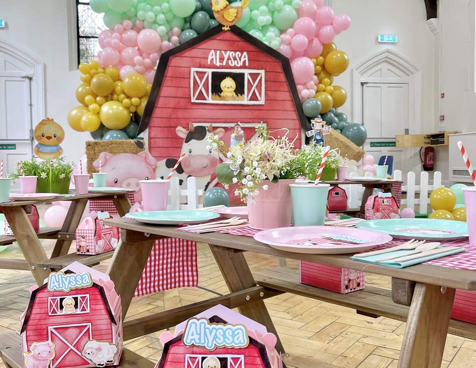 Barnyard Farm party / Birthday "Alyssa’s farm " | Catch My Party