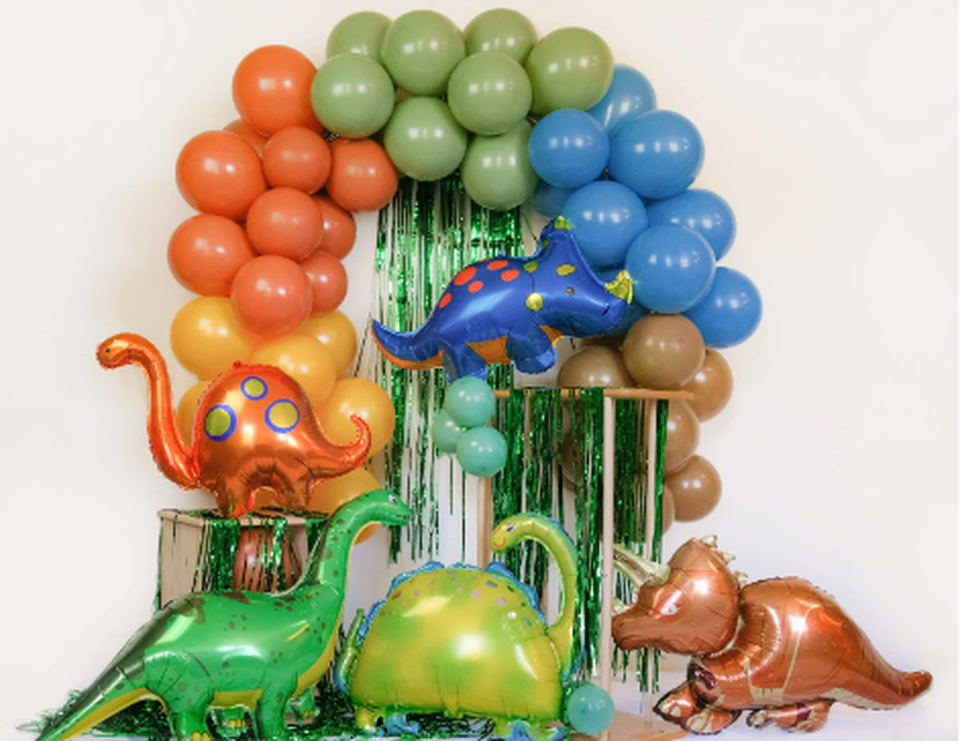 Dino-mite Dinosaur / Birthday "How to Throw a Dino-mite Dinosaur Party ...