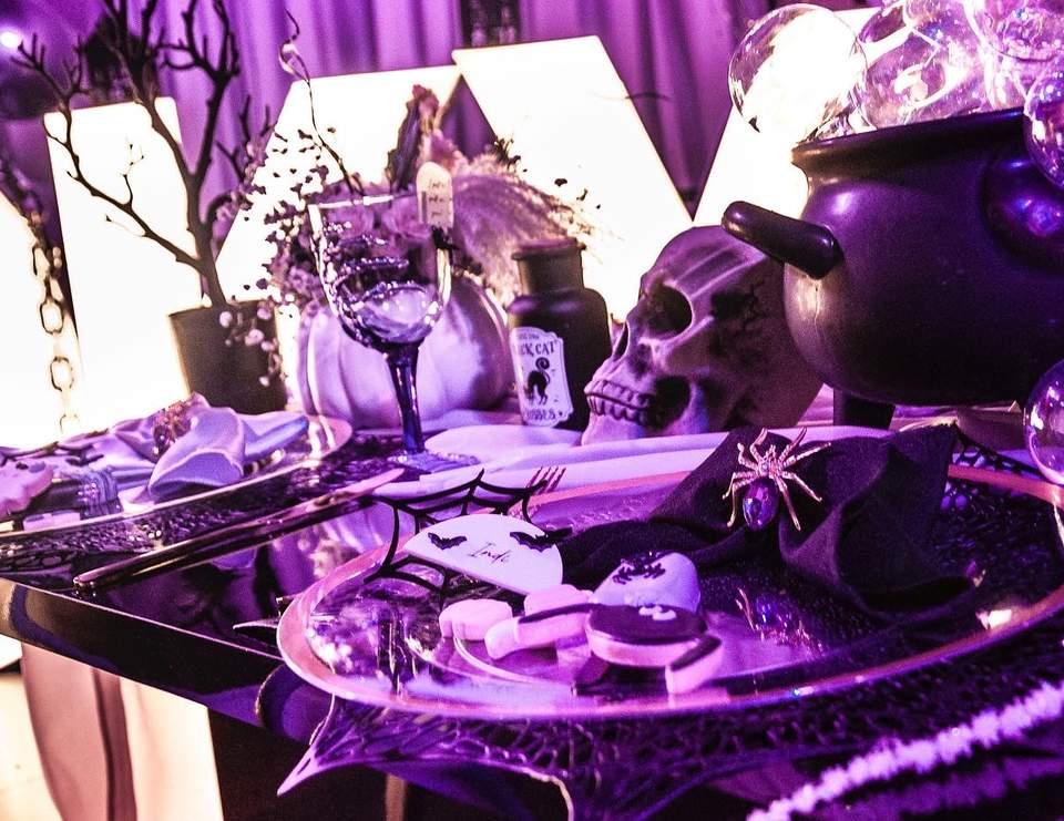 Spooky Halloween / Halloween "Spooky but with a Touch of Purple ...
