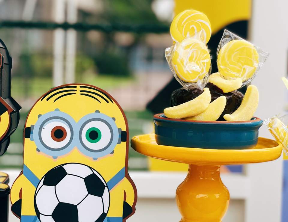 Minions playing soccer/ football / Birthday "Fernan's Minion World Cup ...