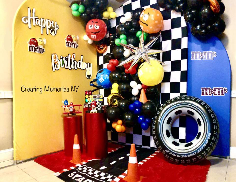 M&M / Birthday "Racing for M&M’s" | Catch My Party