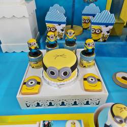 Despicable Me / Minions / Birthday "Minions para Milo en su primer ...