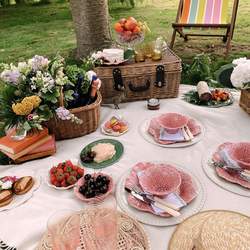 Vintage / Retro / Summer "Elegant Vintage Picnic" | Catch My Party