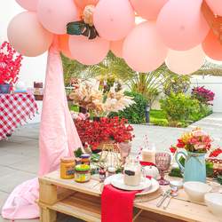 Picnic Brunch / Birthday "Poolside Picnic Birthday Brunch" | Catch My Party