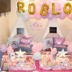 Girly Roblox / Birthday "Aria Roblox Sleepover" | Catch My Party