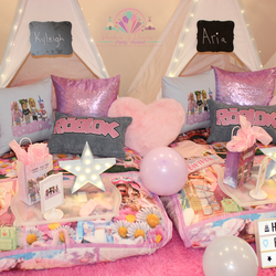 Girly Roblox / Birthday "Aria Roblox Sleepover" | Catch My Party