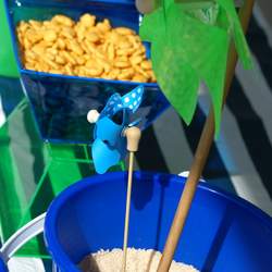 Pool / Birthday "A Blue and Green Pool Party" | Catch My Party