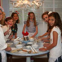 Sewing and Baking / Birthday "Little Miss Homemaker" | Catch My Party