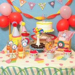 Vintage/Retro / Birthday "Festive Retro Birthday Party" | Catch My Party