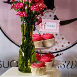 Cupcakes! / Cupcake Party "Cupcake Table" | Catch My Party