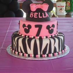 MInnie Mouse Zebra / Birthday "Isabella's 7th Birthday - Minnie Mouse ...
