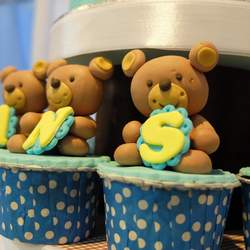 Blue and brown teddy bears / Birthday "hanson is 1" | Catch My Party