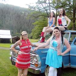 USA / 4th of July "Girl trip patriotic party" | Catch My Party