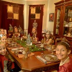 Medieval / Birthday "Erica's Medieval Birthday Party" | Catch My Party