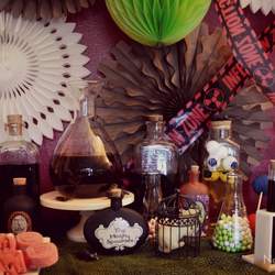 Halloween / Halloween "Mad Scientist's Lab" | Catch My Party