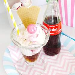 Pool / Summer "Pool Party with a DIY Coke Float Station" | Catch My Party