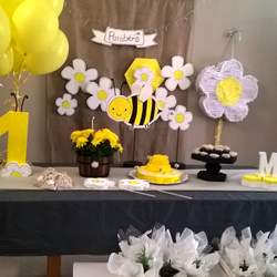 Birthday "Bee's and Daisy's, First Year Party" | Catch My Party