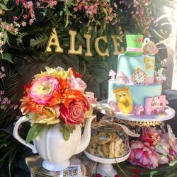 Alice in Wonderland / Birthday "Alice 1st Birthday Party" | Catch My Party