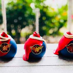 Wonder Woman / Birthday "Wonder Woman Pool Party " | Catch My Party