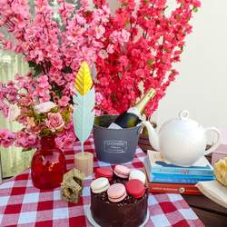 Picnic Brunch / Birthday "Poolside Picnic Birthday Brunch" | Catch My Party